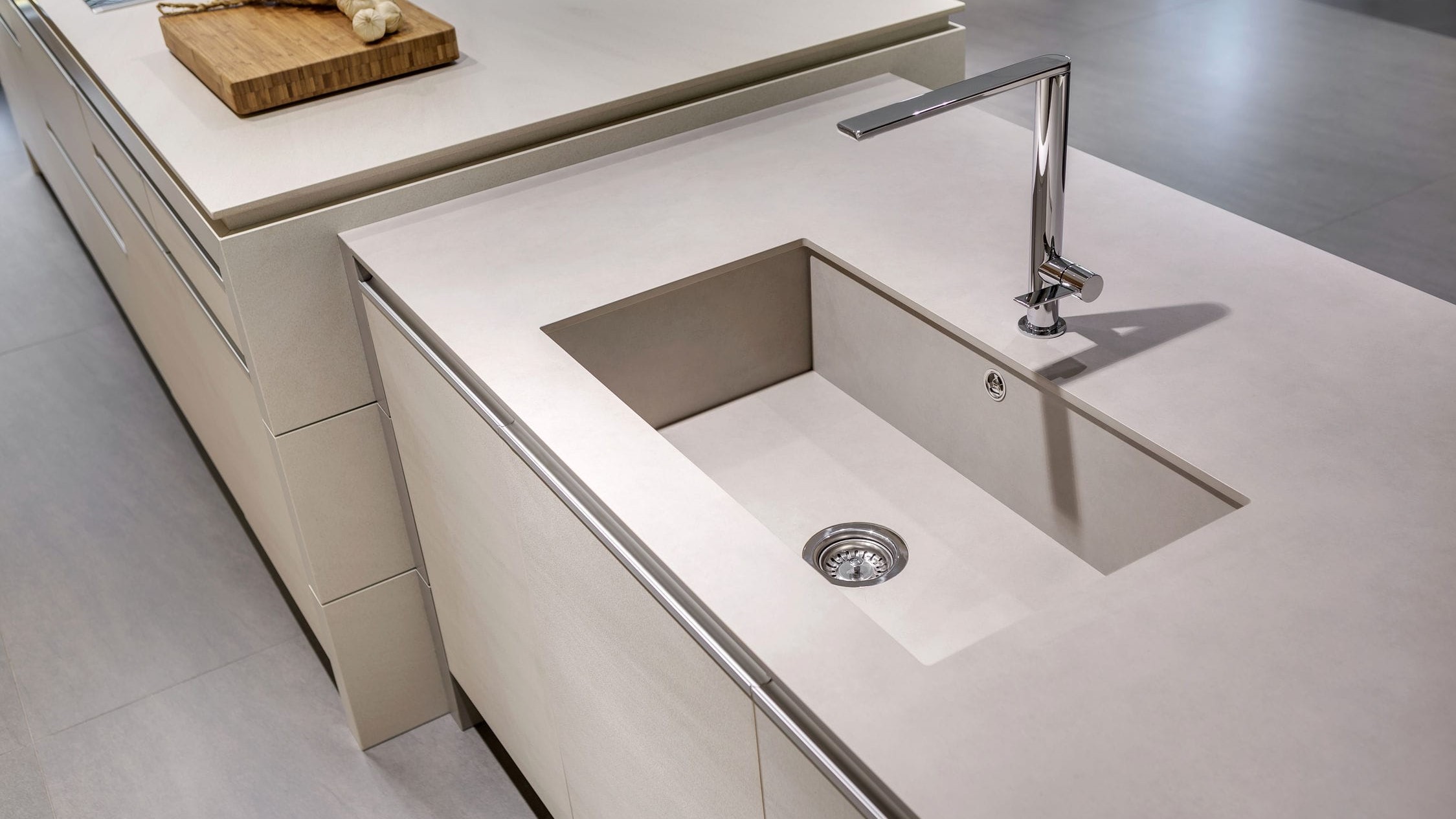 Neolith Arena - Worktops, Flooring, Tiles & Walls