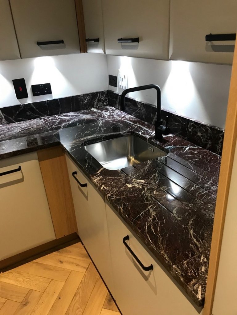 Simple & Effective Guide to Choosing the Very Best Kitchen Worktops ...