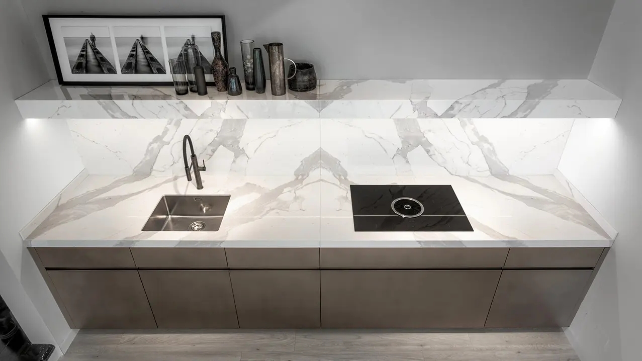 Discover our collection of Marble look-a-like worktops